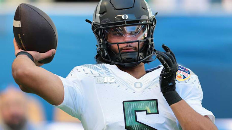 Oregon quarterback Dante Moore opens up on playoff distractions