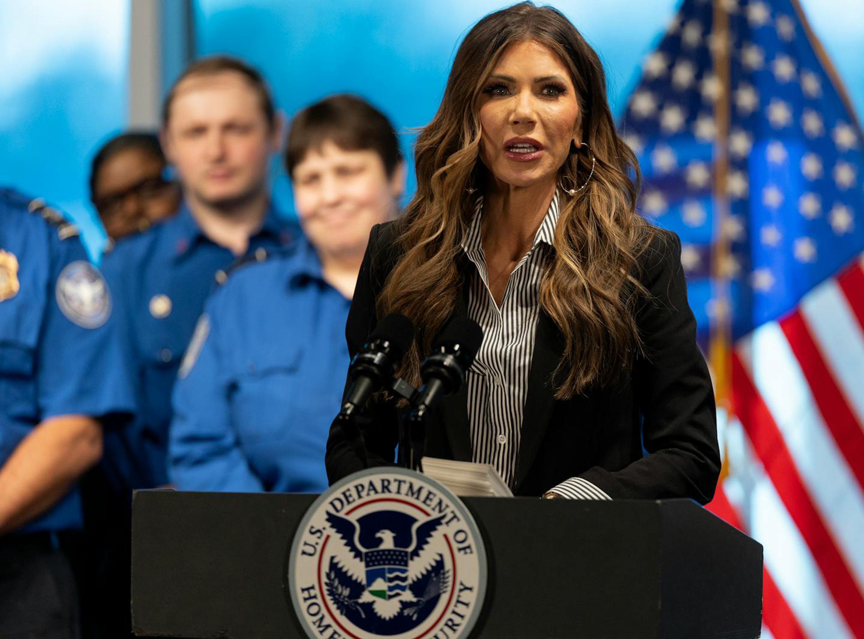 Kristi Noem in Twin Cities as ICE carries out what it calls 'largest ...
