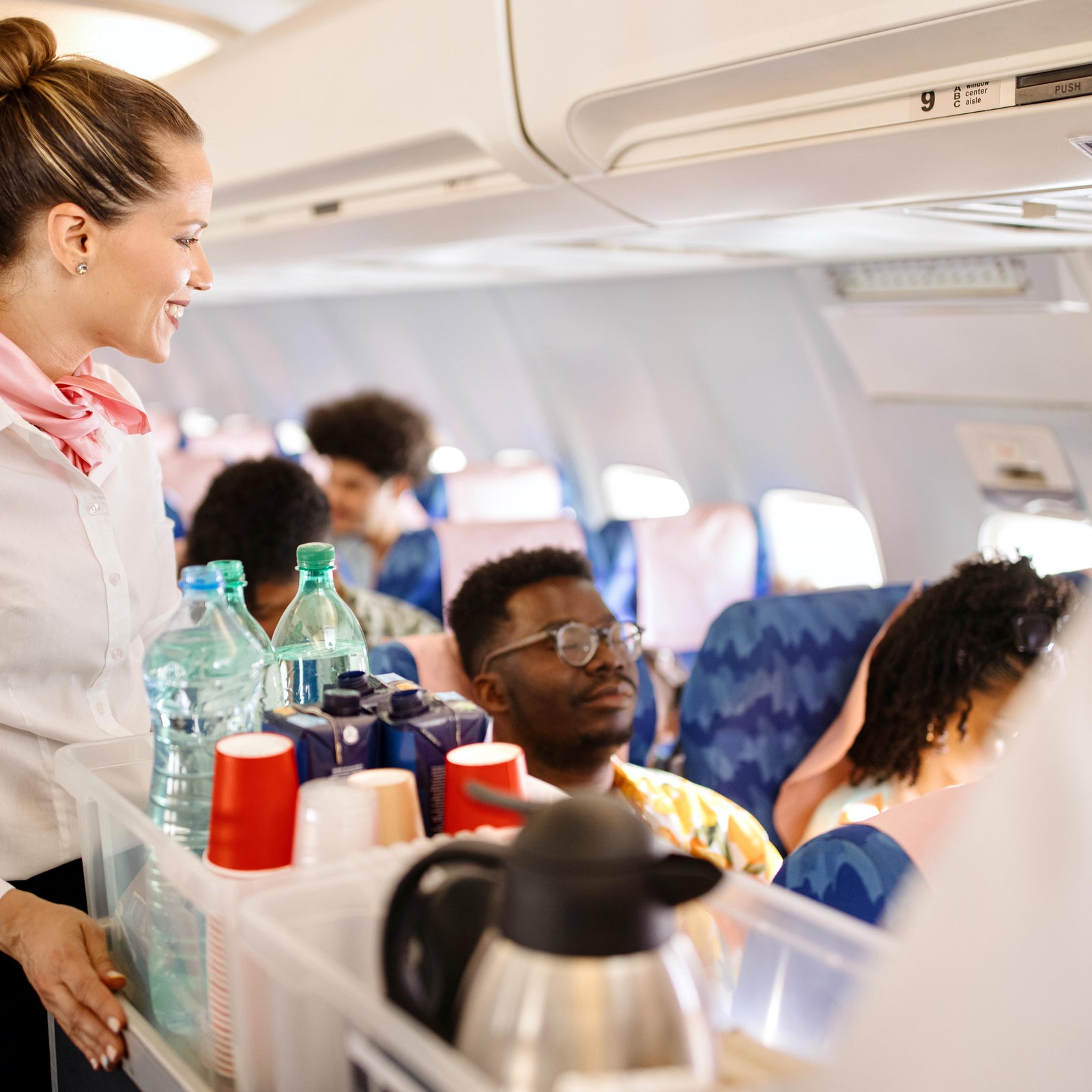 New study urges flyers to avoid tap water, coffee and tea on aircraft