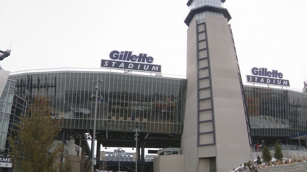 Patriots fans flock to Foxborough as team readies for playoff showdown