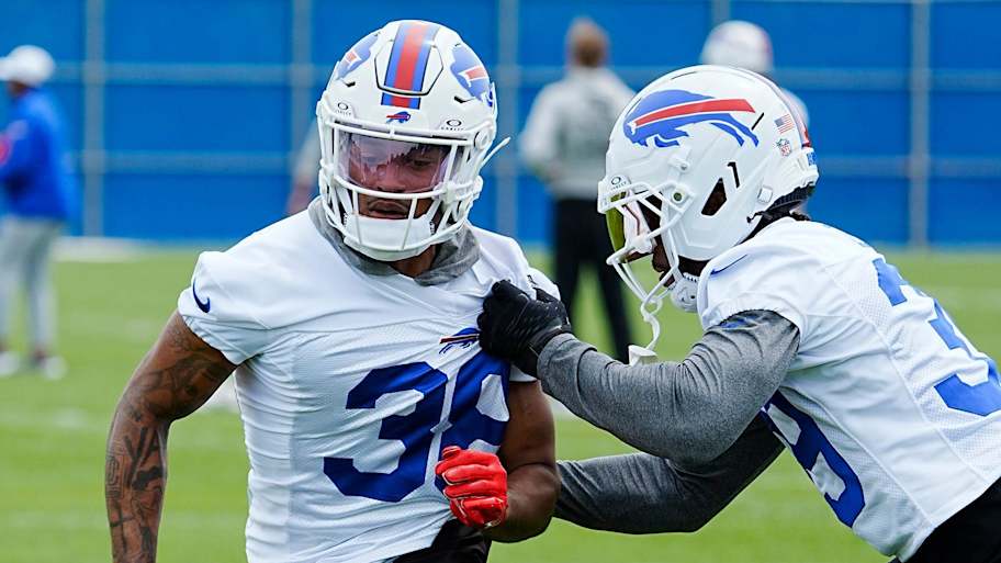 Bills respond to injury, sign familiar cornerback cut by Steelers last week