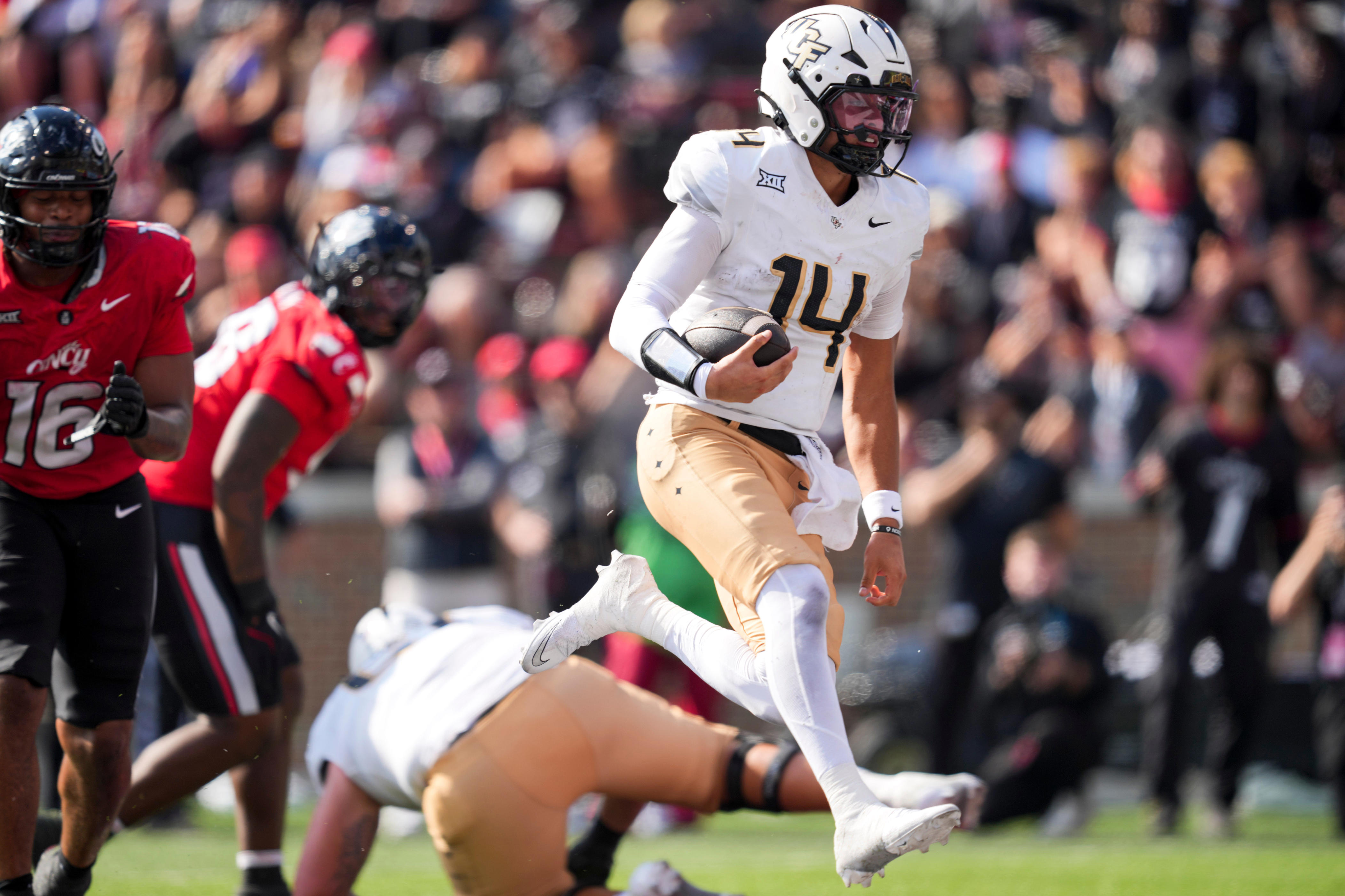 Michigan State football lands UCF QB Cam Fancher in transfer portal