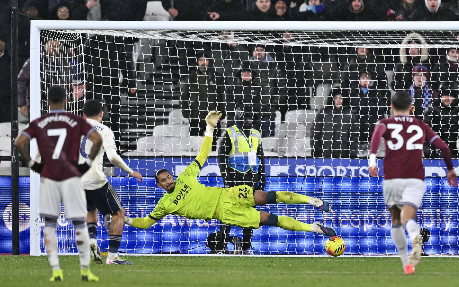 Forest boost survival bid to leave West Ham in turmoil