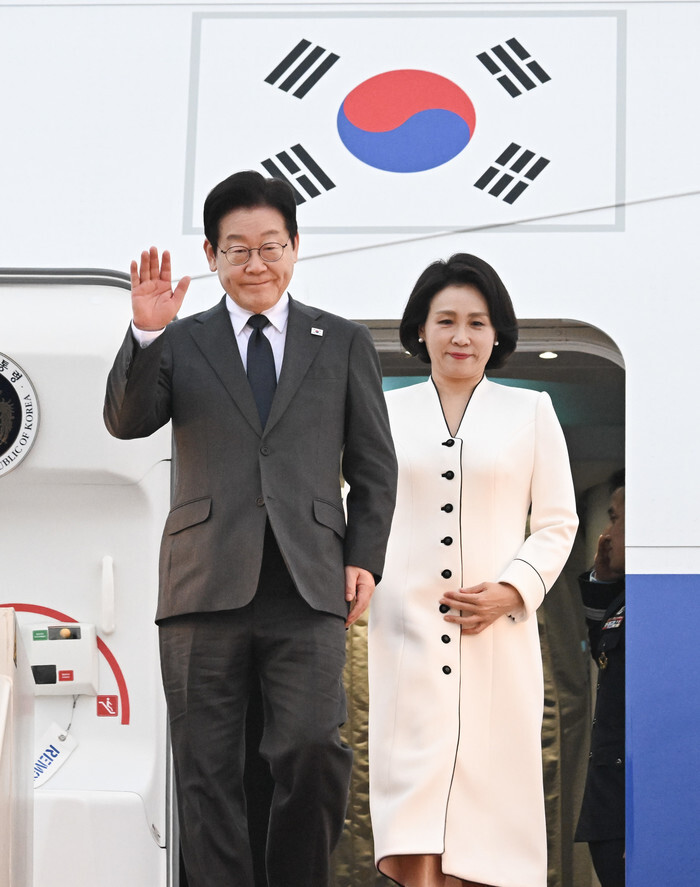 S Korean president in Shanghai