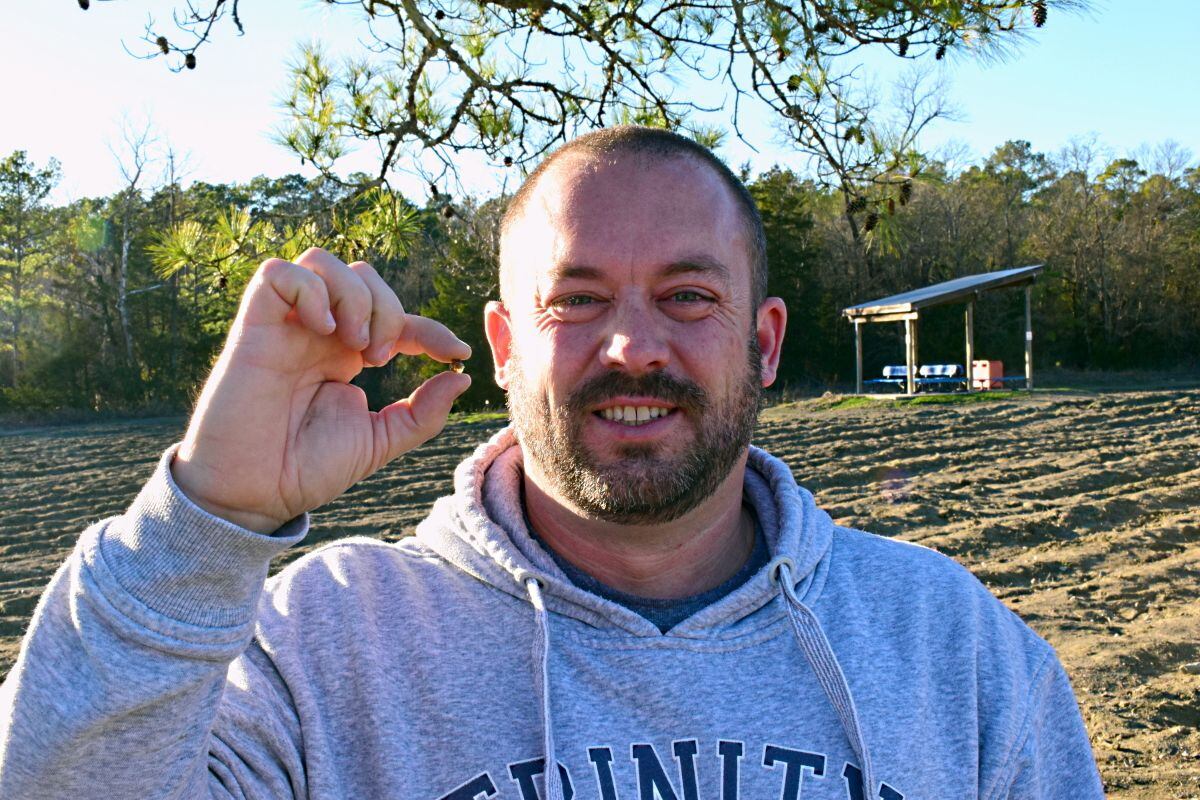 Siri helps family find 2.09-carat diamond at state park