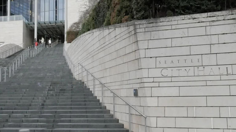 Seattle City Council swears in Foster, Rinck as progressive bloc grows ...