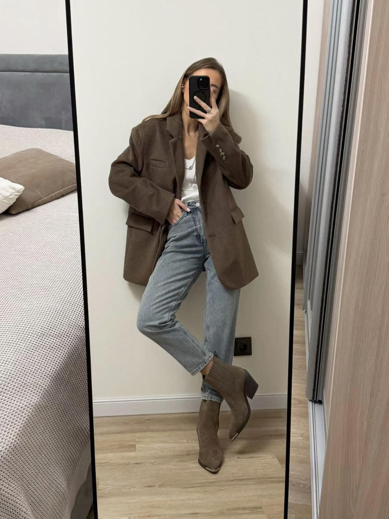 Cigarette jeans y botines: la tendencia que combina elegancia y comodidad