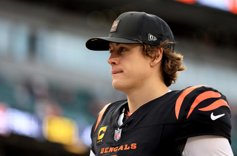 Steelers legend calls for Bengals QB Joe Burrow to join Pittsburgh