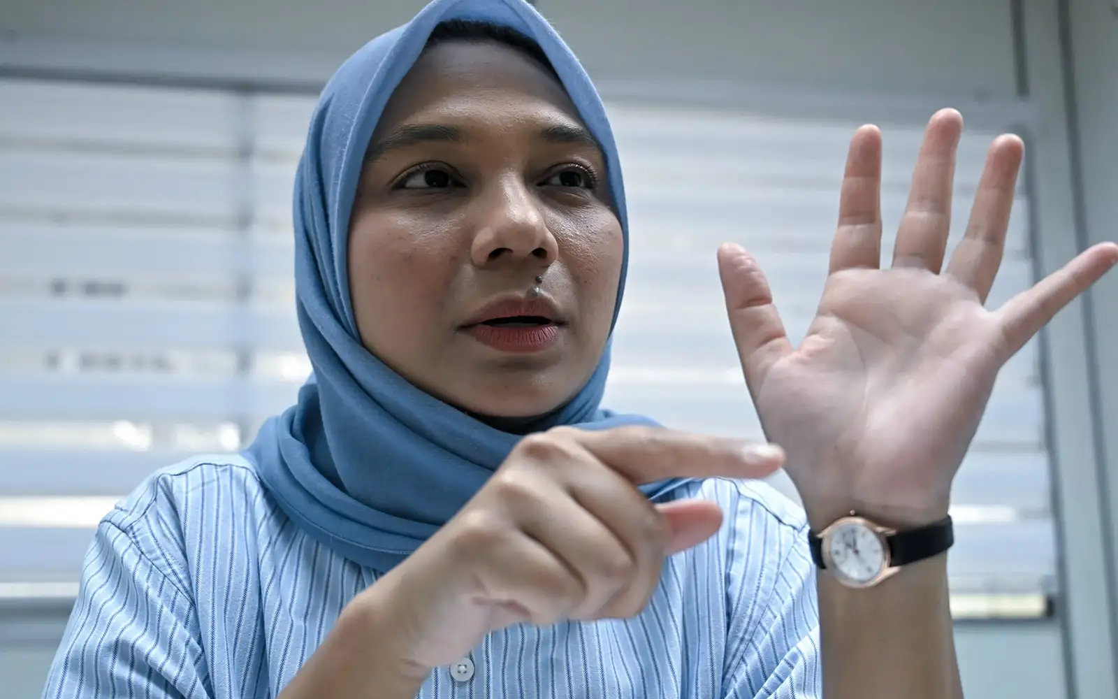 When fingerprints fade, daily life becomes a challenge