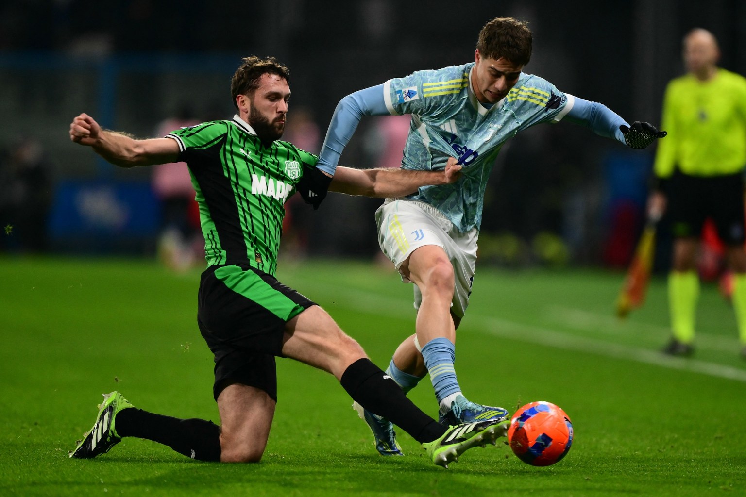 Kuriozum w meczu Polaka. Gol za golem, minuta po minucie. Tak uderza gigant