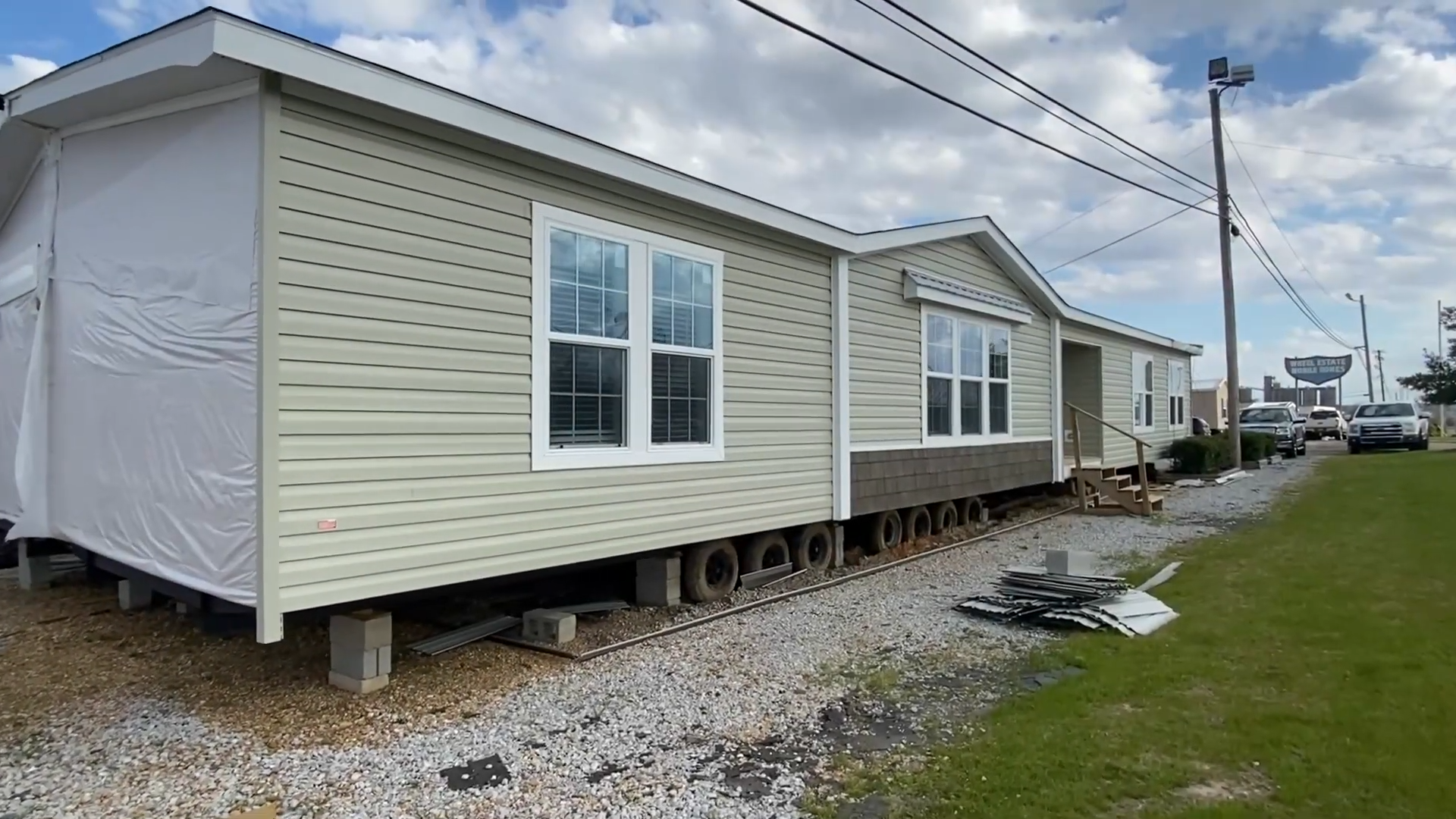 Turner by Clayton Homes | 4 bed, 2 bath mobile house tour