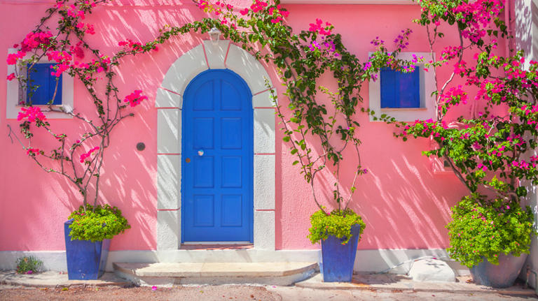How your exterior paint color can make it harder for your neighbors to ...