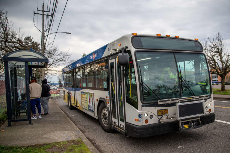 TriMet to eliminate Portland-area bus routes, shorten MAX Green Line ...
