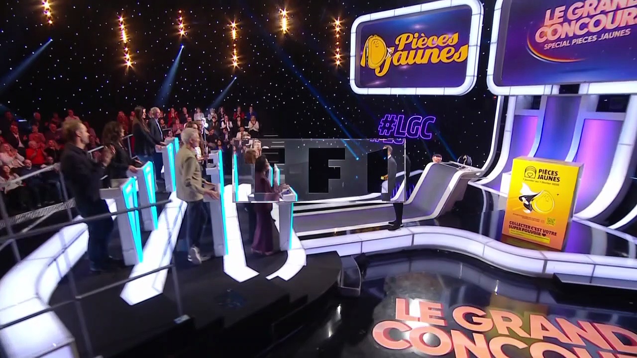 Didier Deschamps, Brigitte Macron et Arthur dans « Le grand concours ...