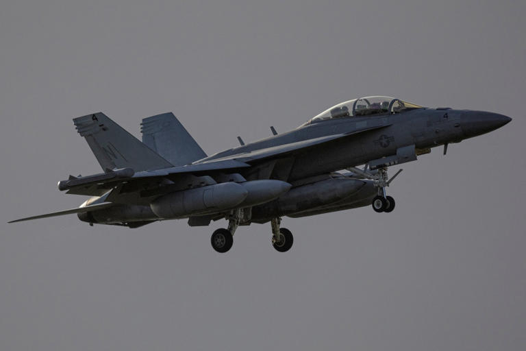 The 'Growler' signal-jamming jet that helped capture Nicolás Maduro