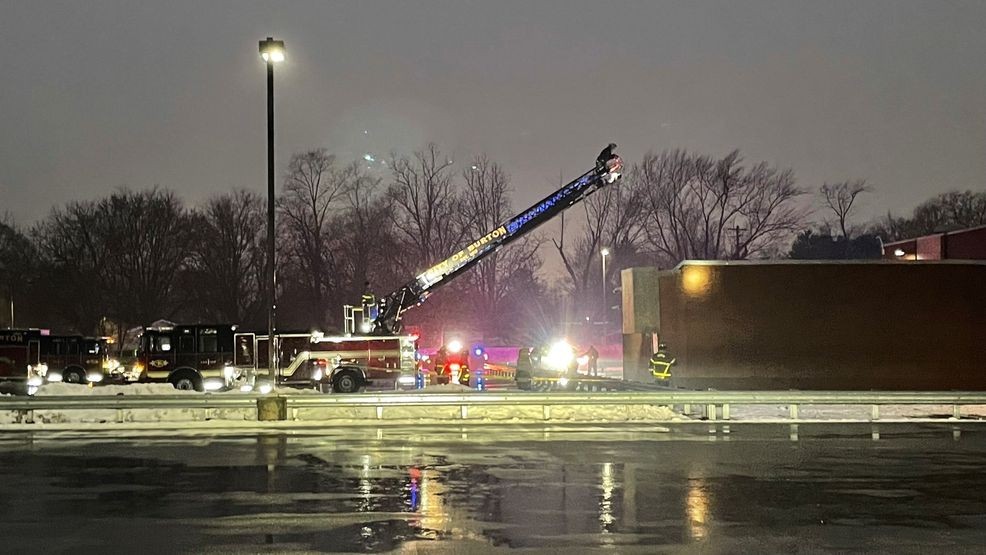 Firefighters respond to Bendle Middle School after roof collapse