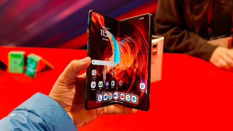 The new Razr Fold is Motorola's first foray into book-style foldables ...