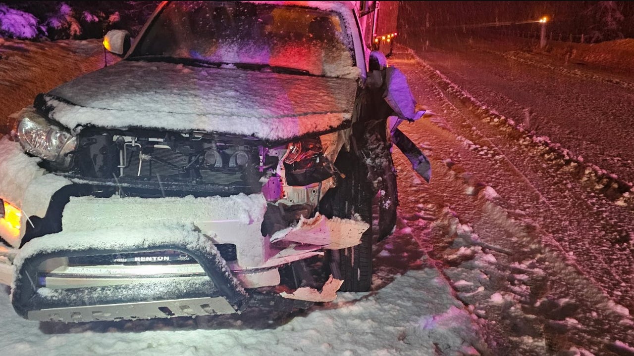 Extreme winter weather, crashes cause delays on WA highways