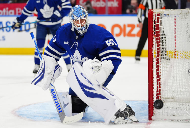 Leafs, Matthews pounce on Panthers for 4-1 win