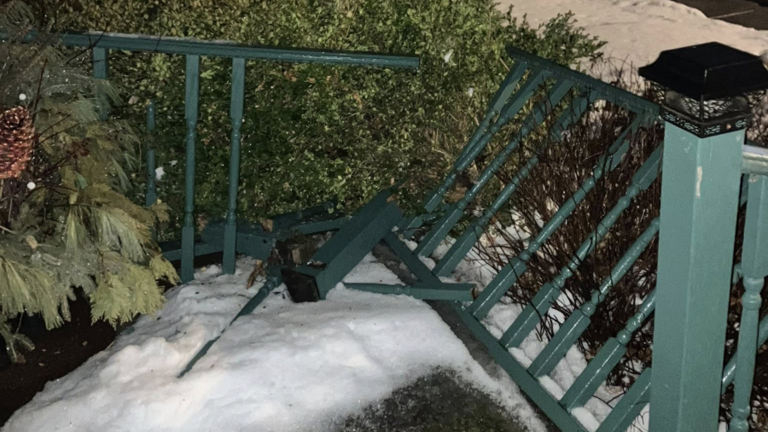 Kewaunee police remind drivers to report property damage after crashes