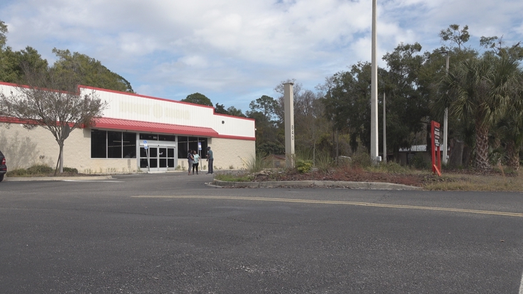 Community members fight against potential drug addiction treatment ...