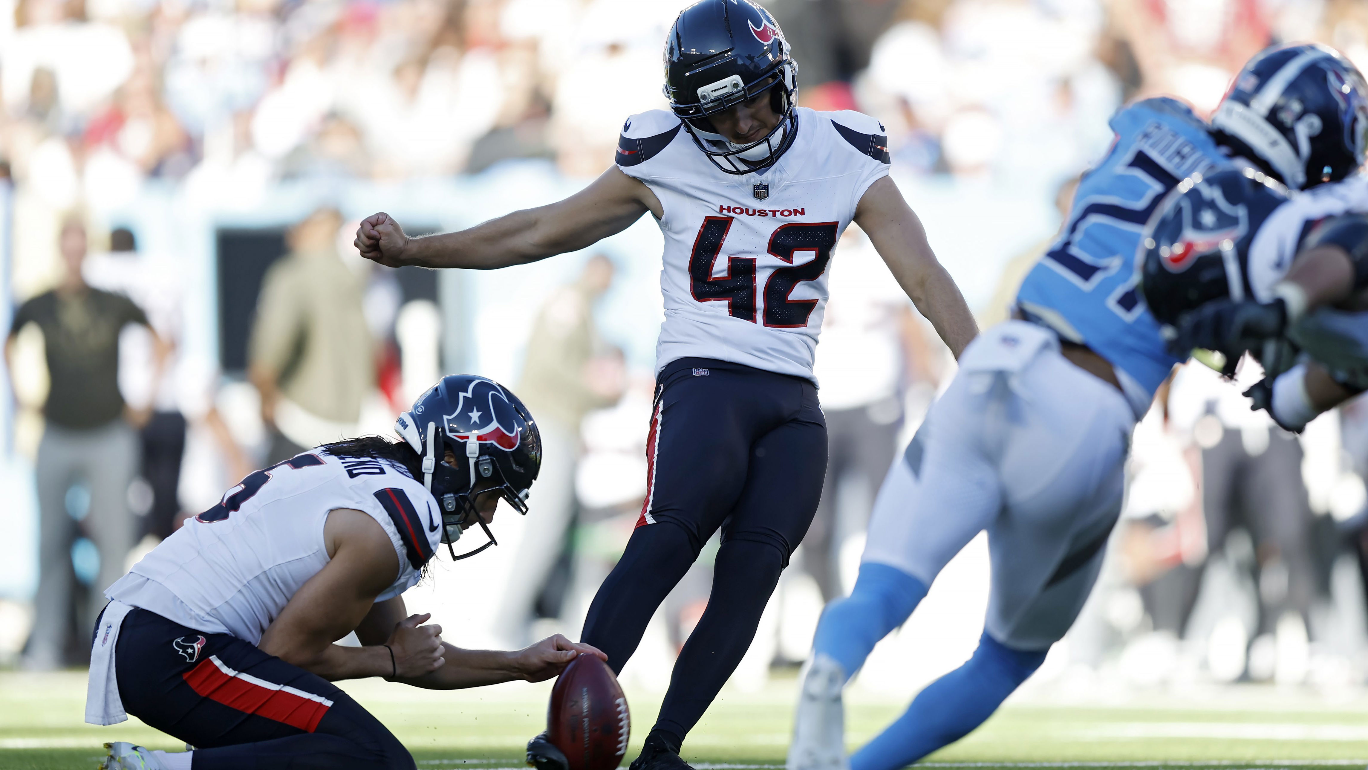 Bills Try Out 3 Kickers, Make Head-Scratching Singing Before Playoffs