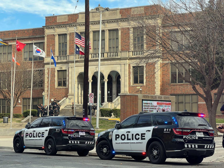 Bomb threat at North Dallas High School leads to large police presence ...