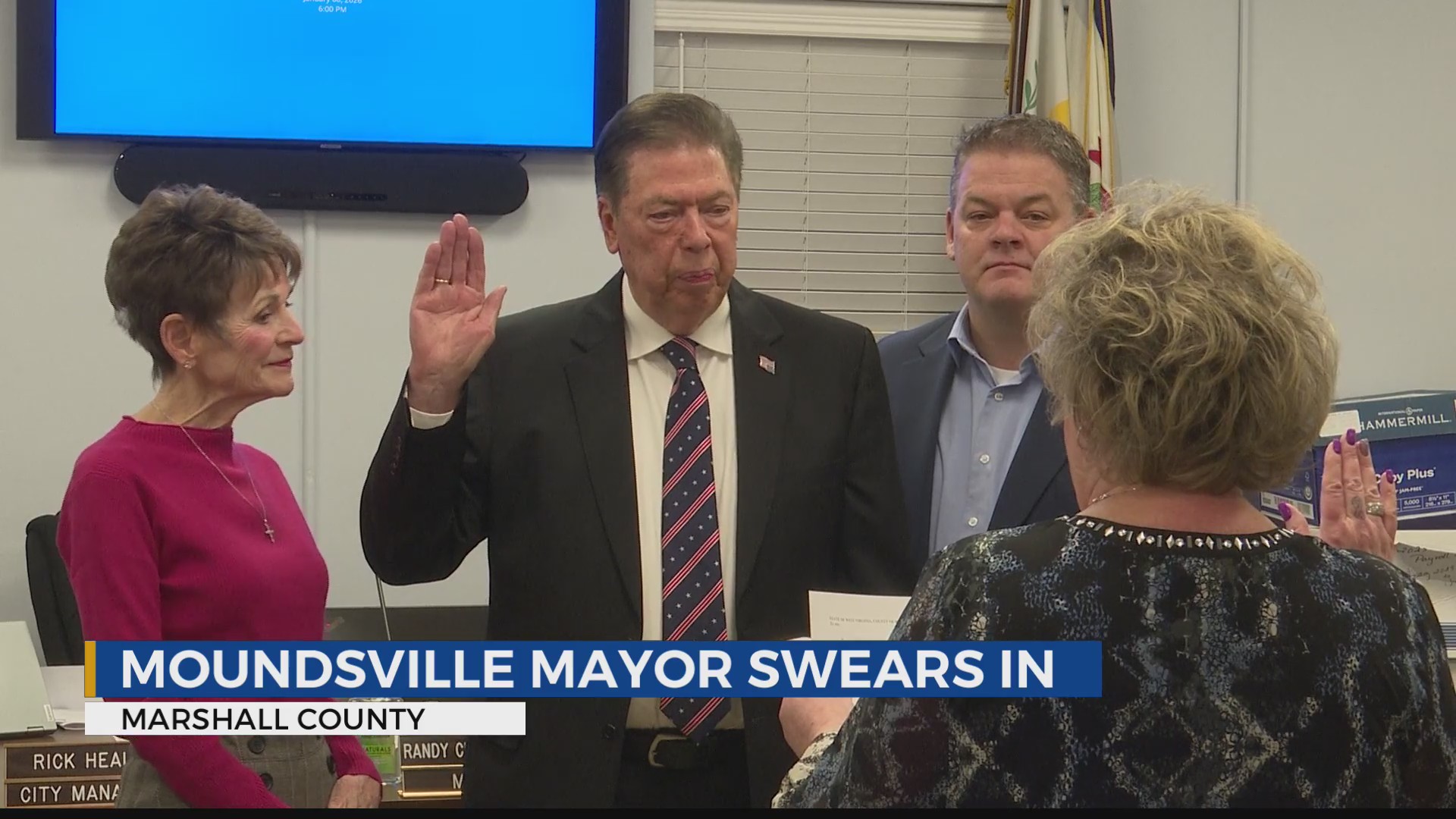 Randy Chamberlain sworn in as Moundsville's new mayor