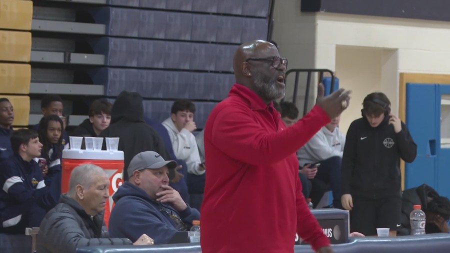 High school basketball: Wilbur Cross boys, Hillhouse girls win