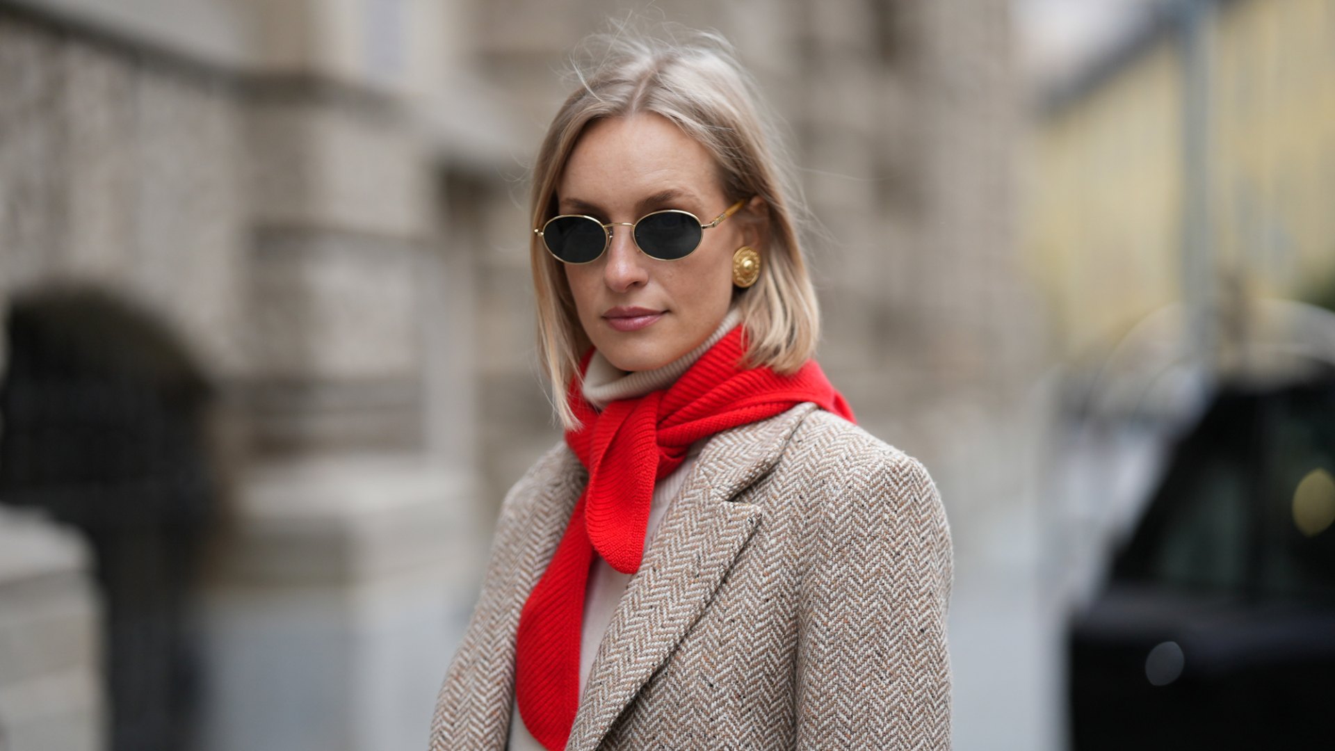 A-listers can't stop wearing oval-shaped sunnies - shop styles from $12