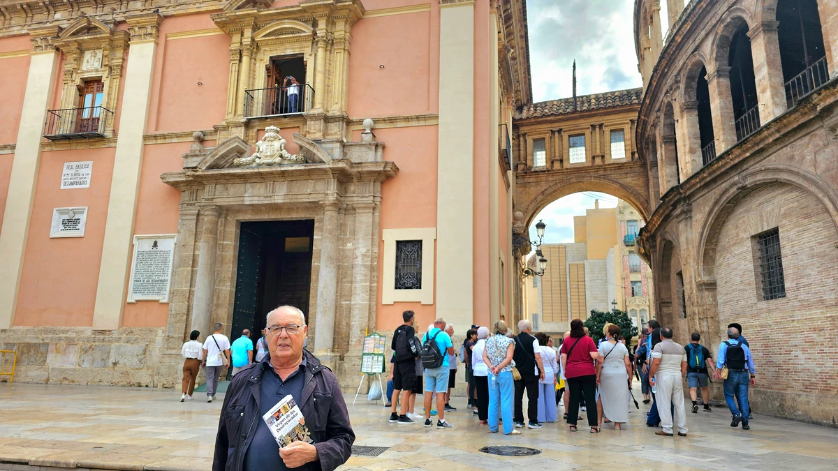 Las Fallas contadas para los no valencianos, el nuevo libro de Baltasar ...