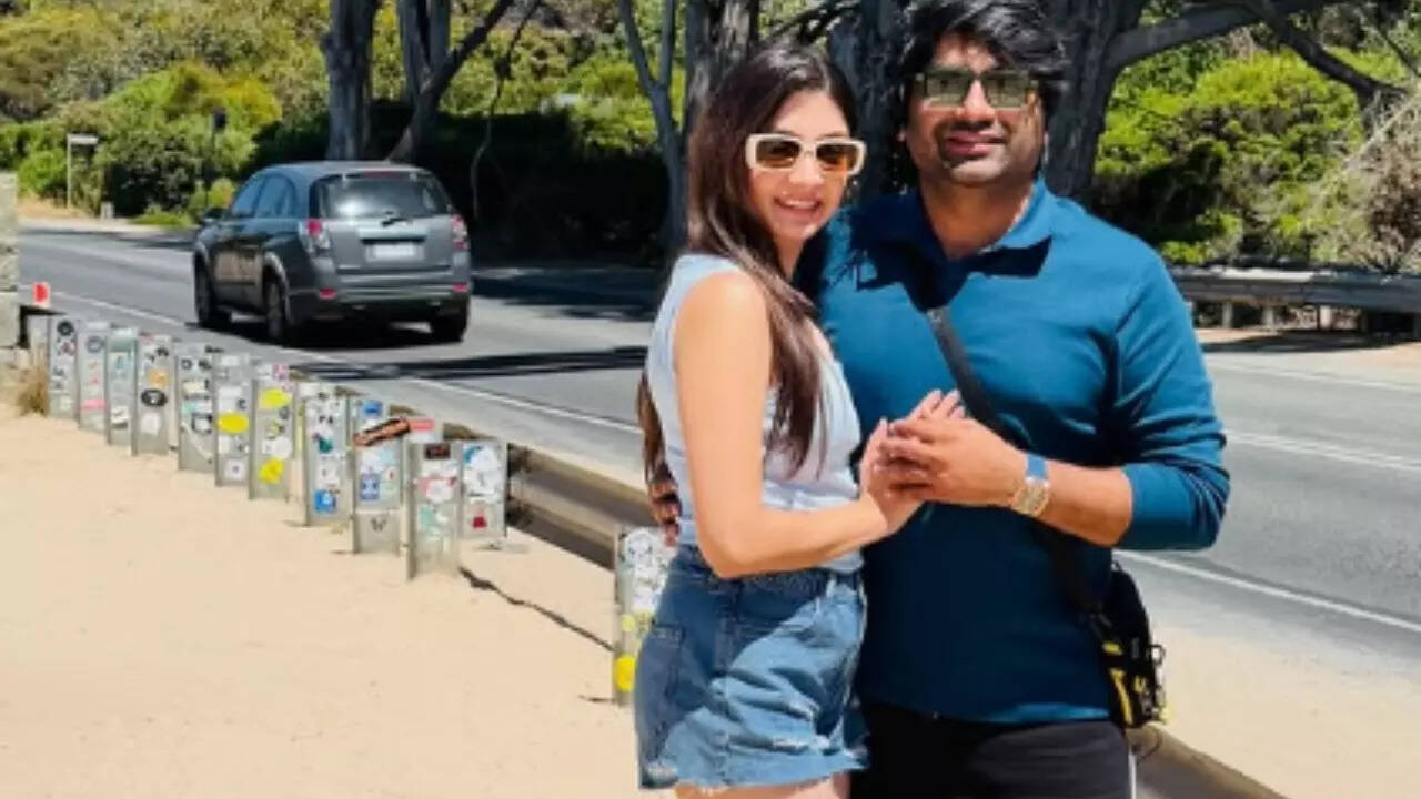 Malhar Thakar and Puja Joshi pack some PDA while holidaying in ...