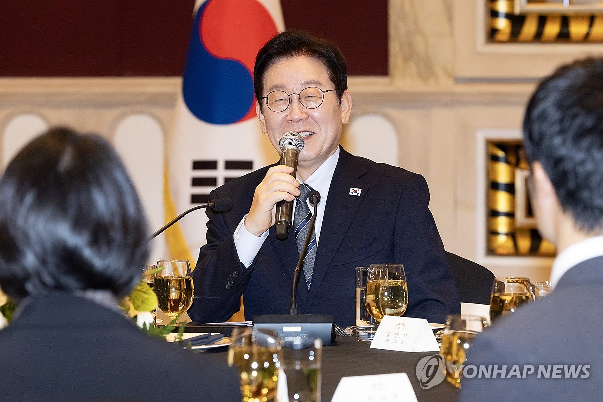 (2nd LD) Lee says he asked China's Xi to play mediator role on Korean ...