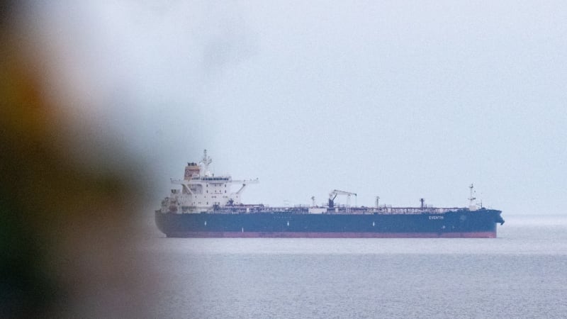 Spor o tanker mezi Ruskem a USA eskaluje. Moskva vyslala na pomoc další loď