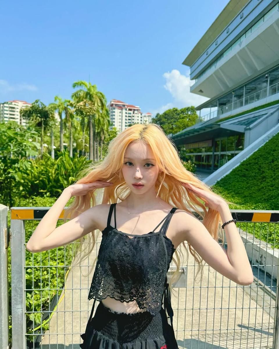 Intip ide warna rambut terang a la Winter 'aespa', fresh dan stunning