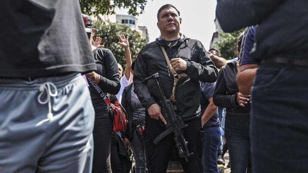 Venezuela : l’état de troubles extérieurs décrété sur l’ensemble du ...