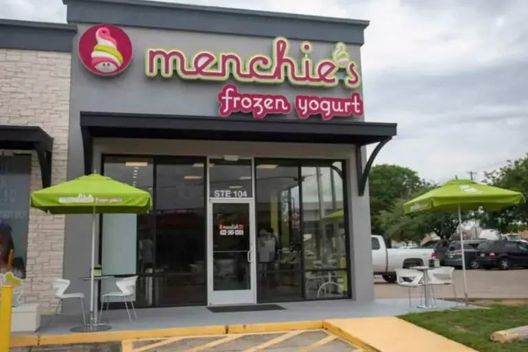 Menchie’s frozen yogurt menu prices with calories [updated 2026]