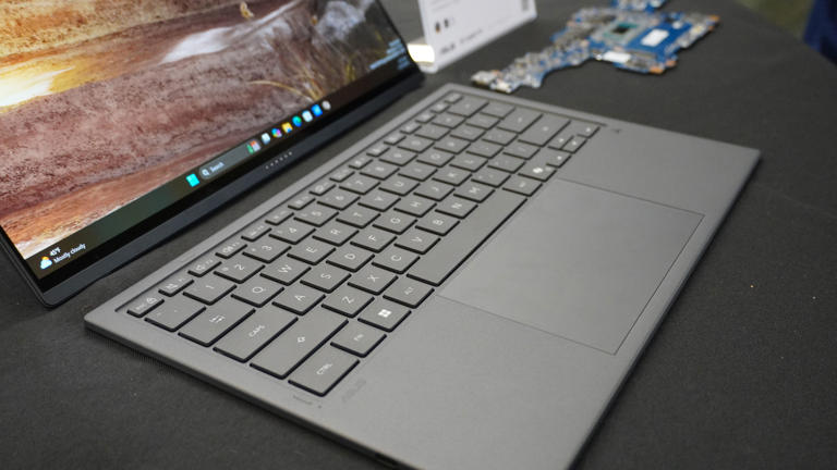 I just tested the redesigned Asus Zenbook Duo — my favorite 2-in-1 just ...