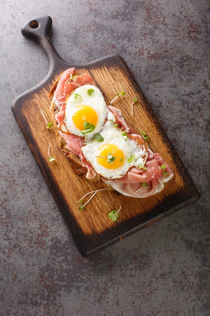 Strammer Max: Das herzhafte Klassiker Brot aus der deutschen Küche