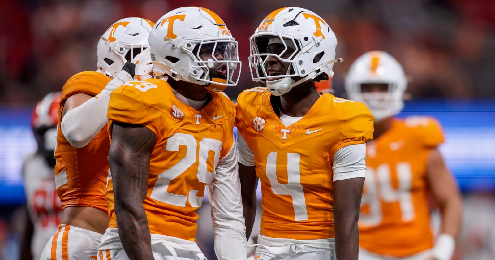 Tennessee DL Jordan Ross enters the NCAA transfer portal