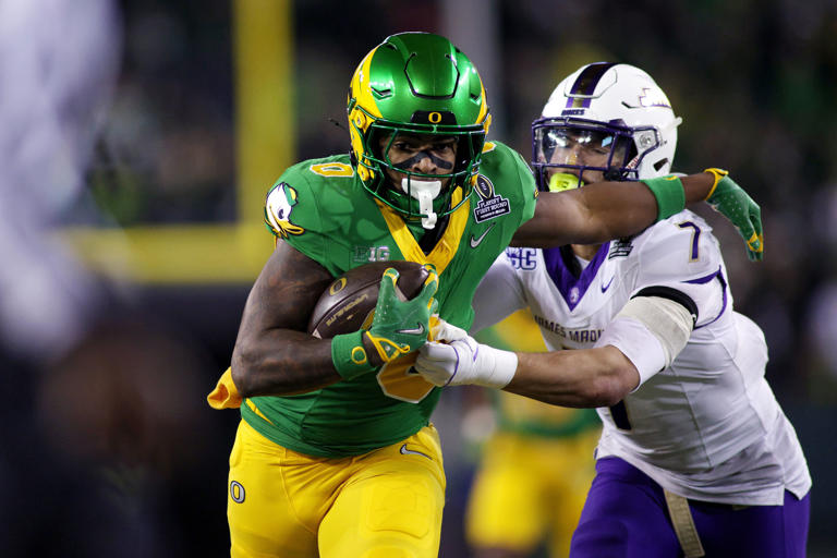 Oregon running back Jordon Davison ruled out for Peach Bowl semifinal ...