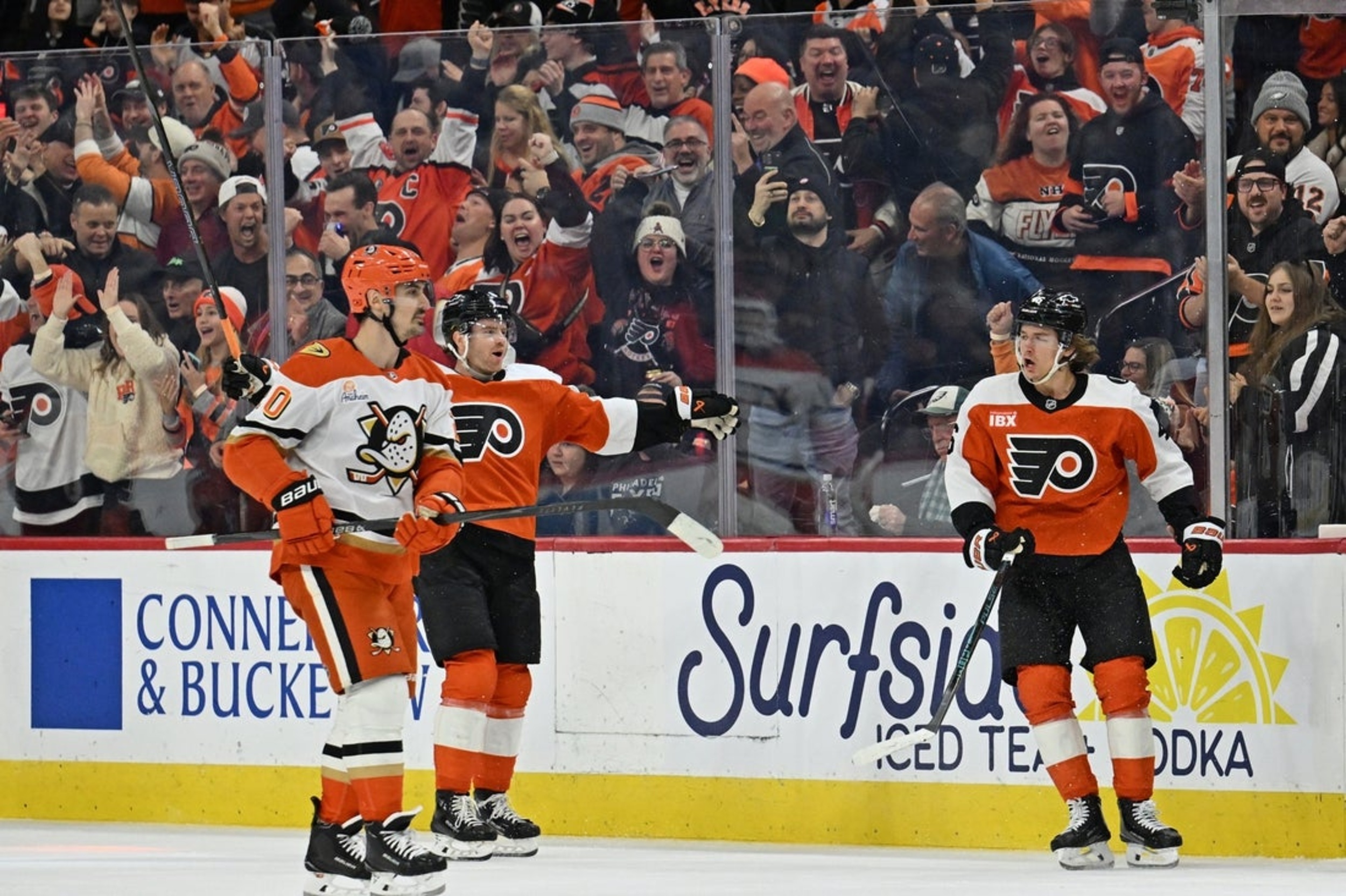 Trevor Zegras pots two against old pals as Flyers trounce Ducks