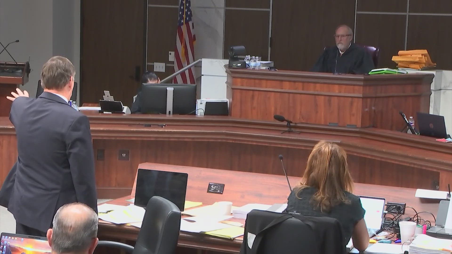 Adrian Gonzales trial: Testimony stops after scrutiny over witness ...