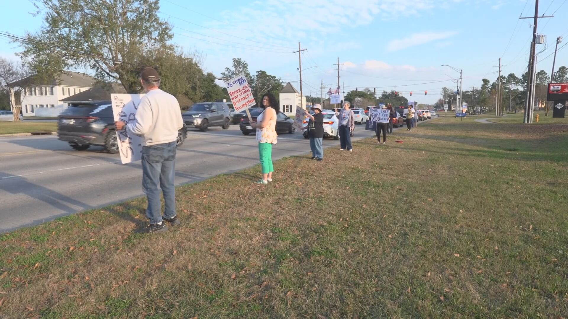 Baton Rouge protesters, officials weigh in on Venezuela leader’s capture