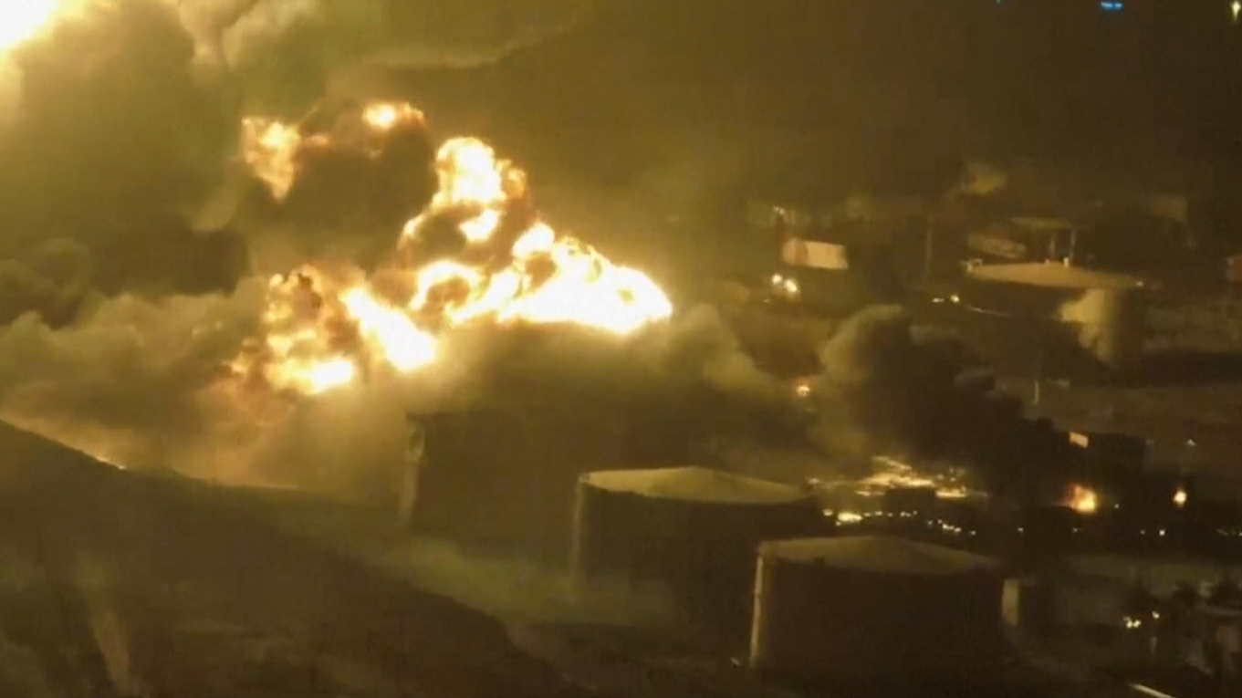 Aussies among tourists trapped on remote desert island