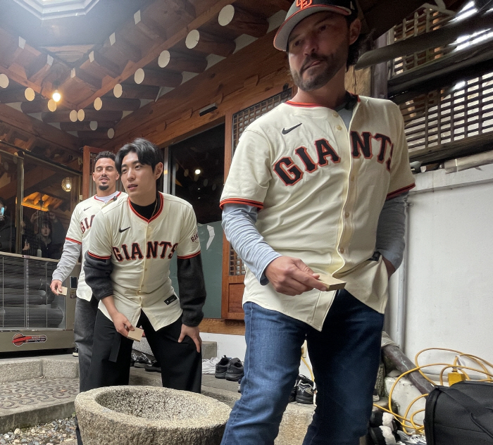 Even Ryu Hyun-jin didn't receive a super-special treatment! → SF, which ...