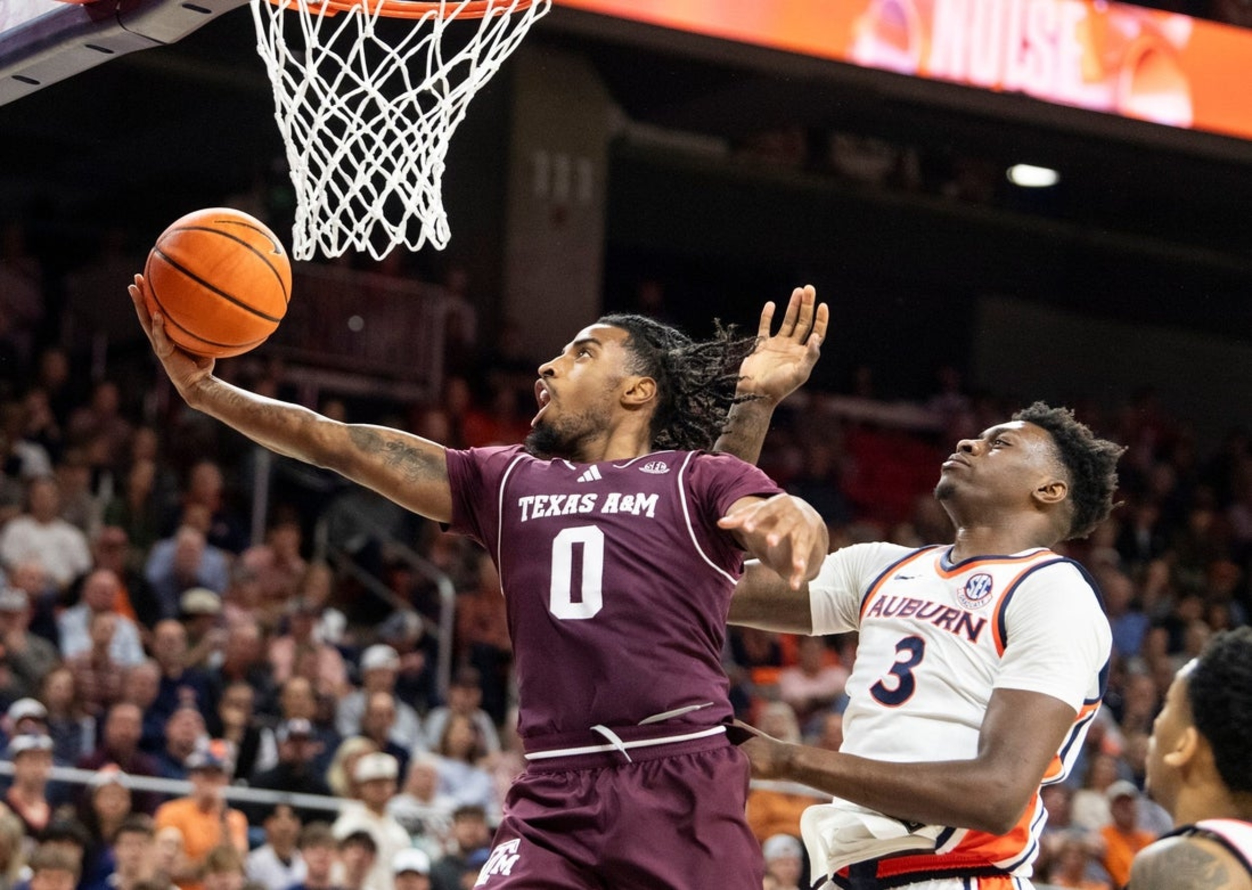 Texas A&M beats Auburn after KeShawn Murphy's buzzer-beater waived off