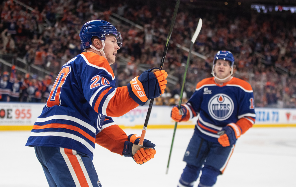 Connor McDavid has hat trick as Oilers beat Predators 6-2