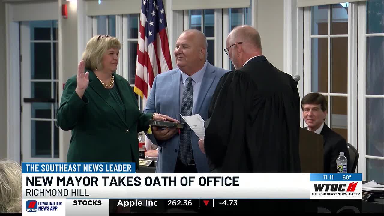 First female mayor of Richmond Hill takes oath of office