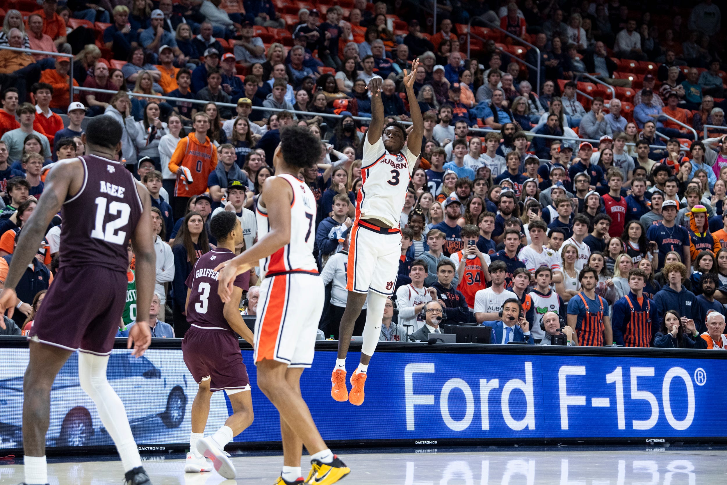 Auburn basketball loses shocker at buzzer to Texas A&M: Highlights